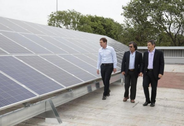 Instalarán paneles solares en todas las cabinas de peaje porteñas ...