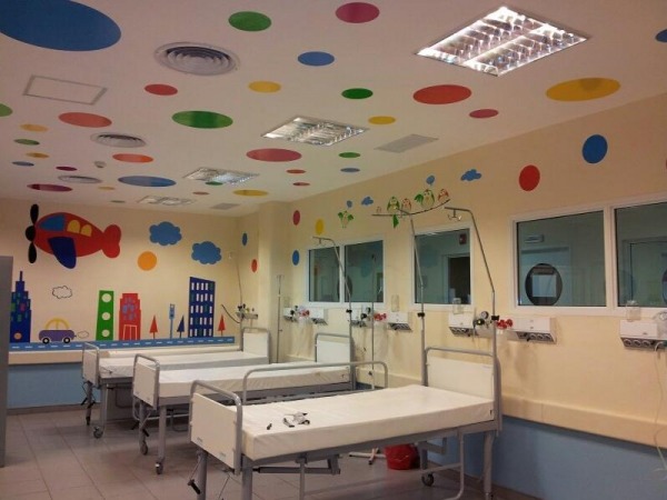 Trabajadores del Hospital Elizalde denuncian despidos de enfermeras ...