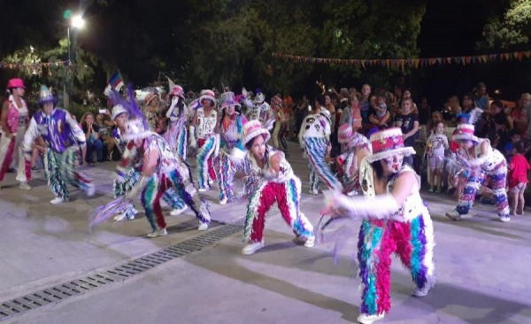 Llega el carnaval a las calles porteñas - Nueva Ciudad